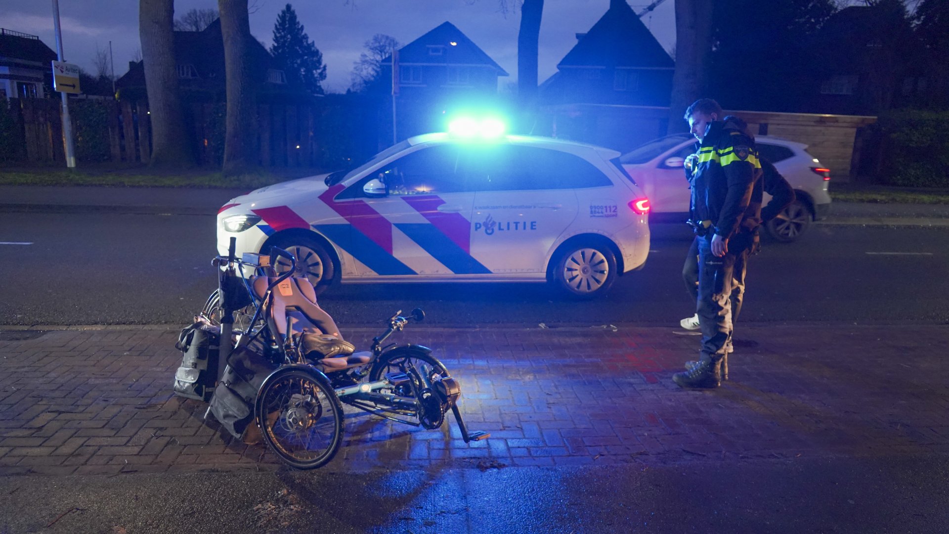 ZO!34 - Ligfietser gewond bij botsing met auto in Emmen